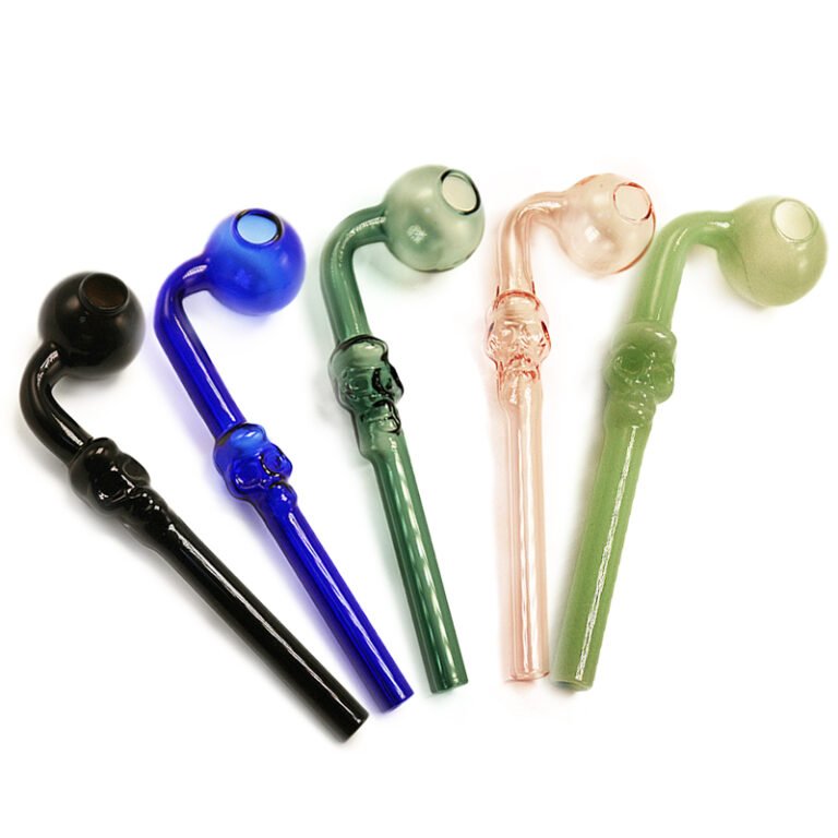 Colored Skull Sweet Puff Pipe